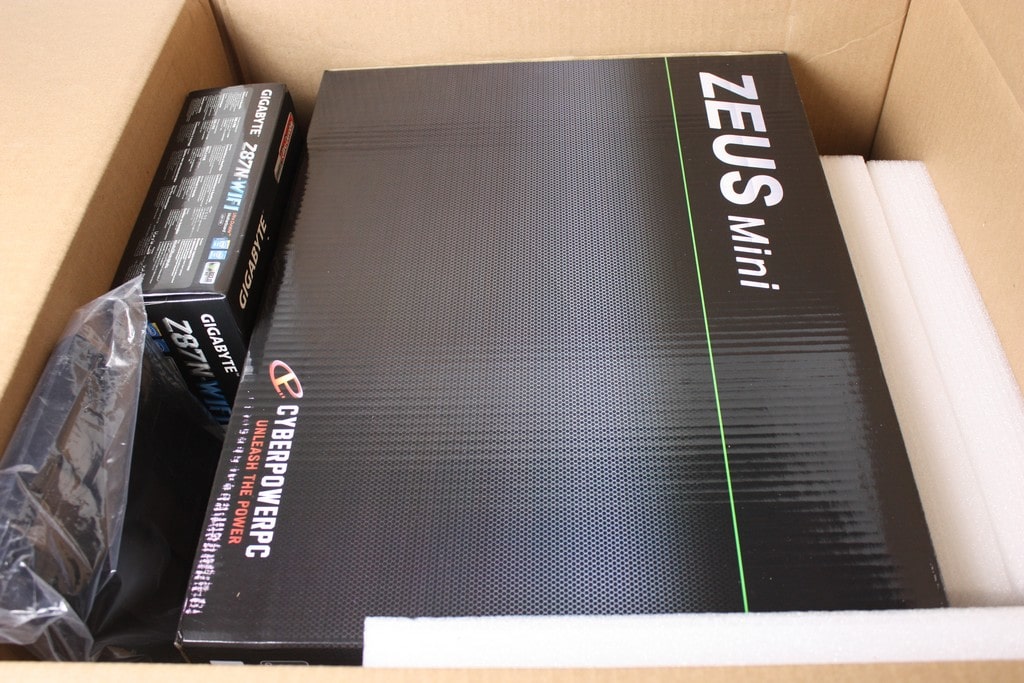 Cyberpower Zeus Mini - Pushing the limits with huge power in a very ...